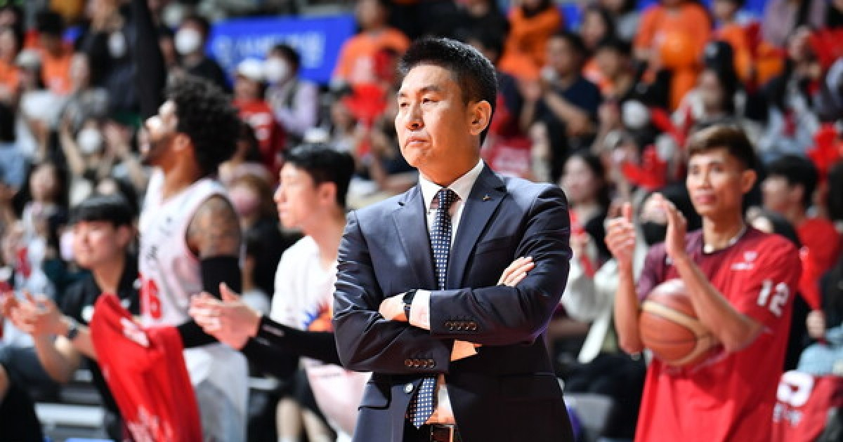 KGC '3연속 챔프전' 이끈 김상식 "변준형vs김선형 기대돼" [4강 PO 4차전]