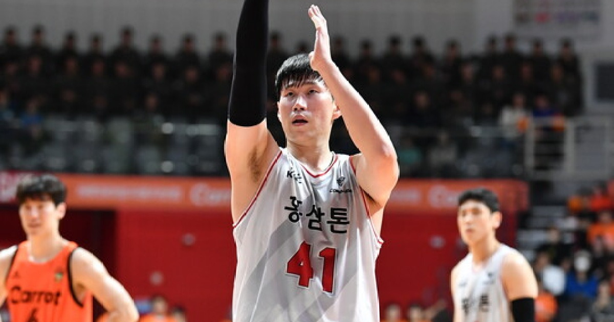 SK와 '챔프전 리턴매치' 앞둔 KGC 오세근 "정말 붙고 싶었다"[4강 PO 4차전]