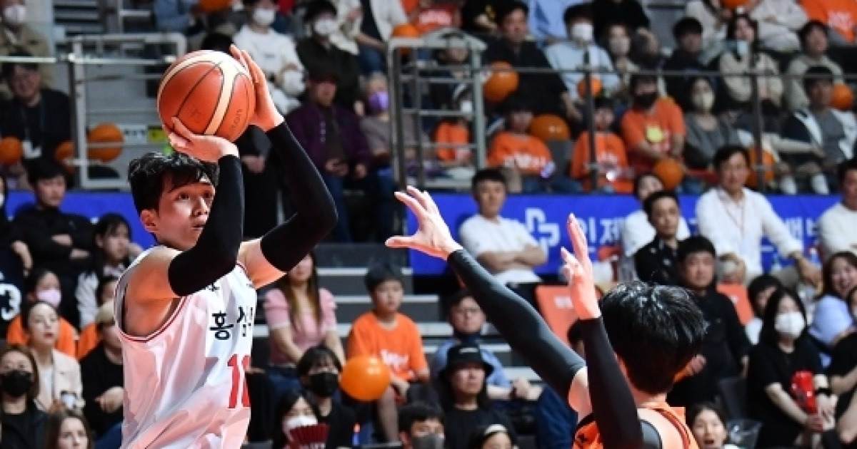 ‘감동 캐롯’ 무너뜨린 KGC, SK와 정상 길목서 재회…3시즌 연속 챔프전 진출 [KBL PO]