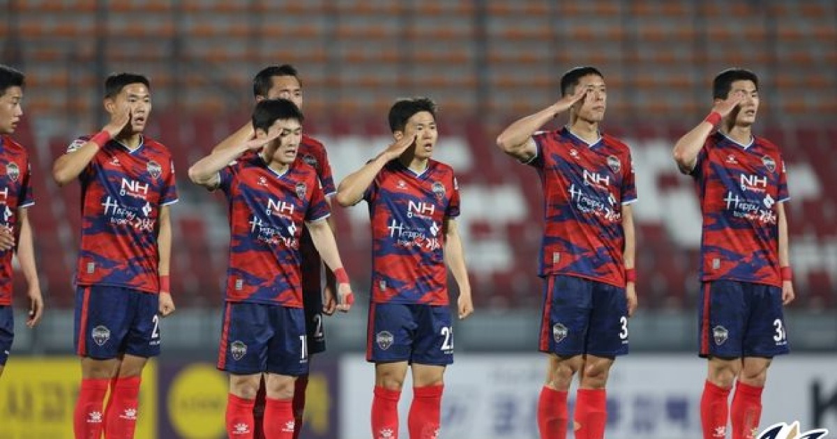 김천, 전남에 2-1 역전승→2위 도약...'말년 병장' 권창훈 1G 1AS