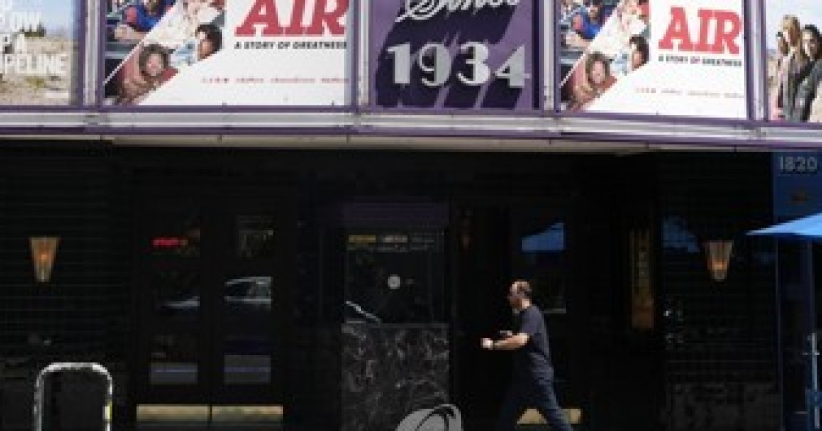 Film Streamers Getting Theatrical