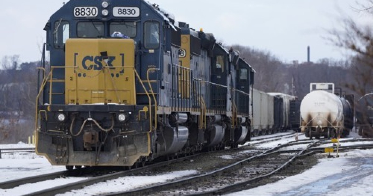 Earns CSX