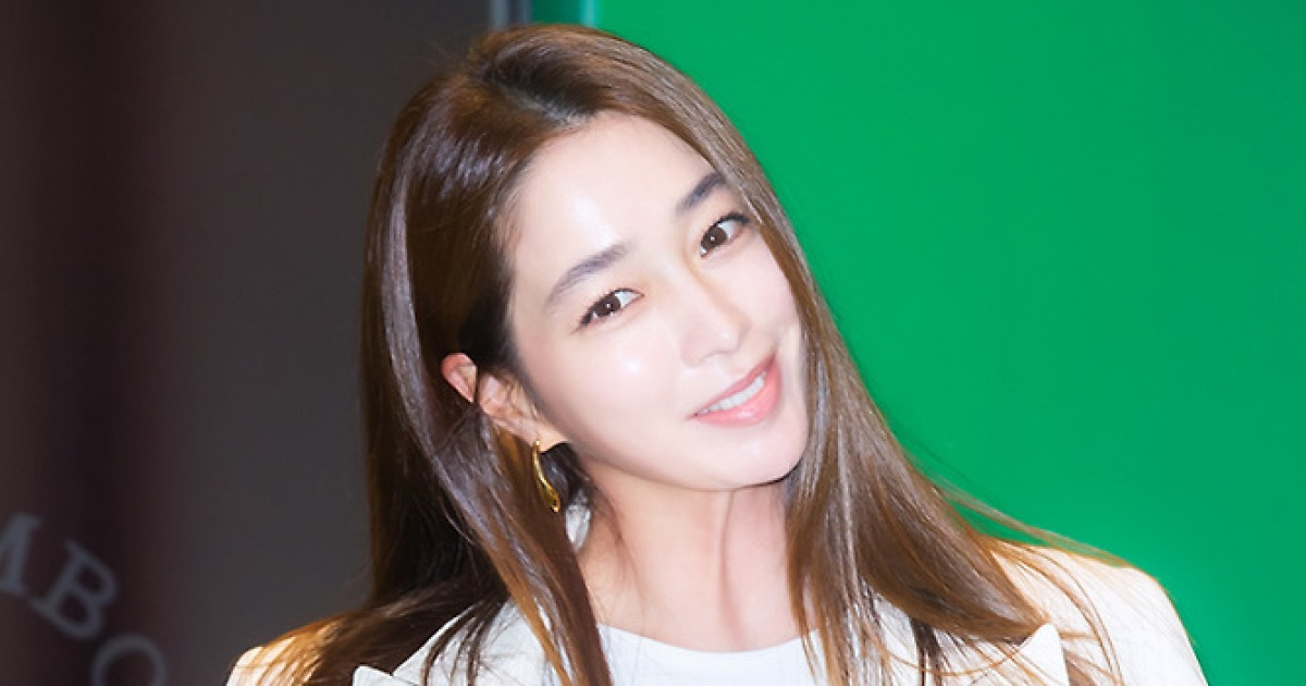 [bnt포토] 이민정 '귀척하는 여신'