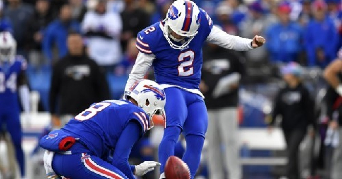 Bills Bass Football