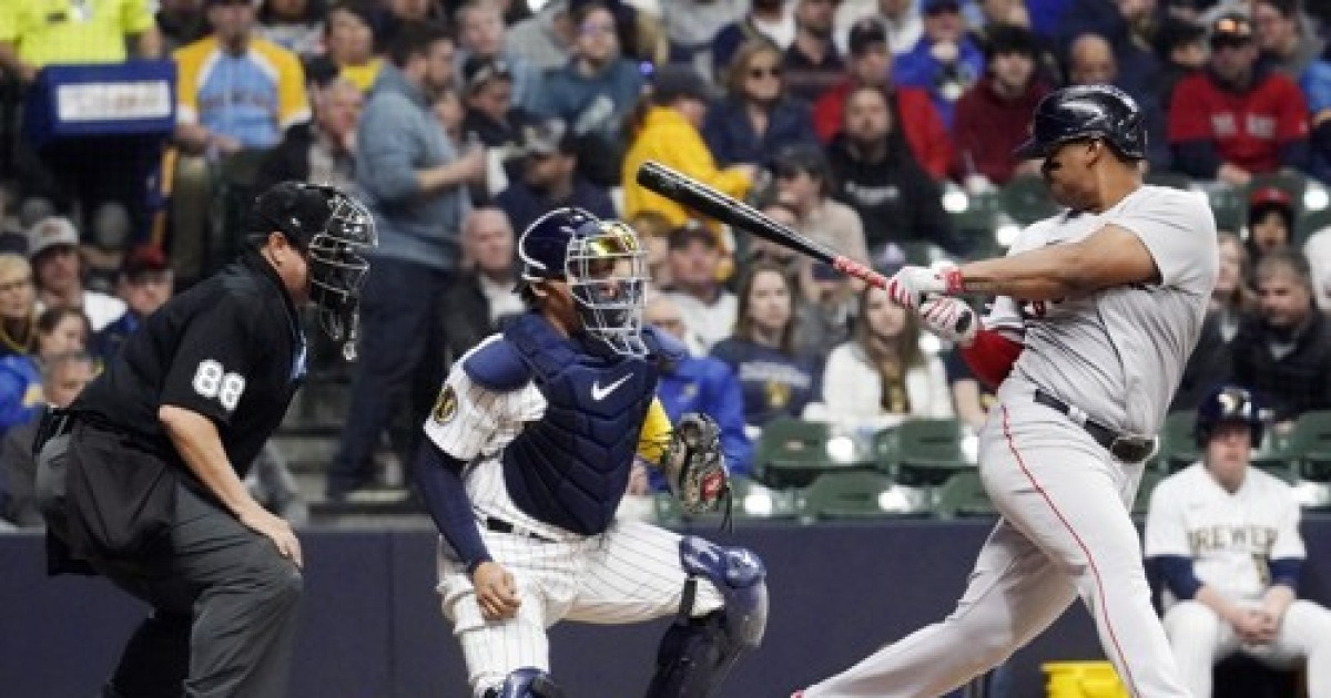 Red Sox Brewers Baseball