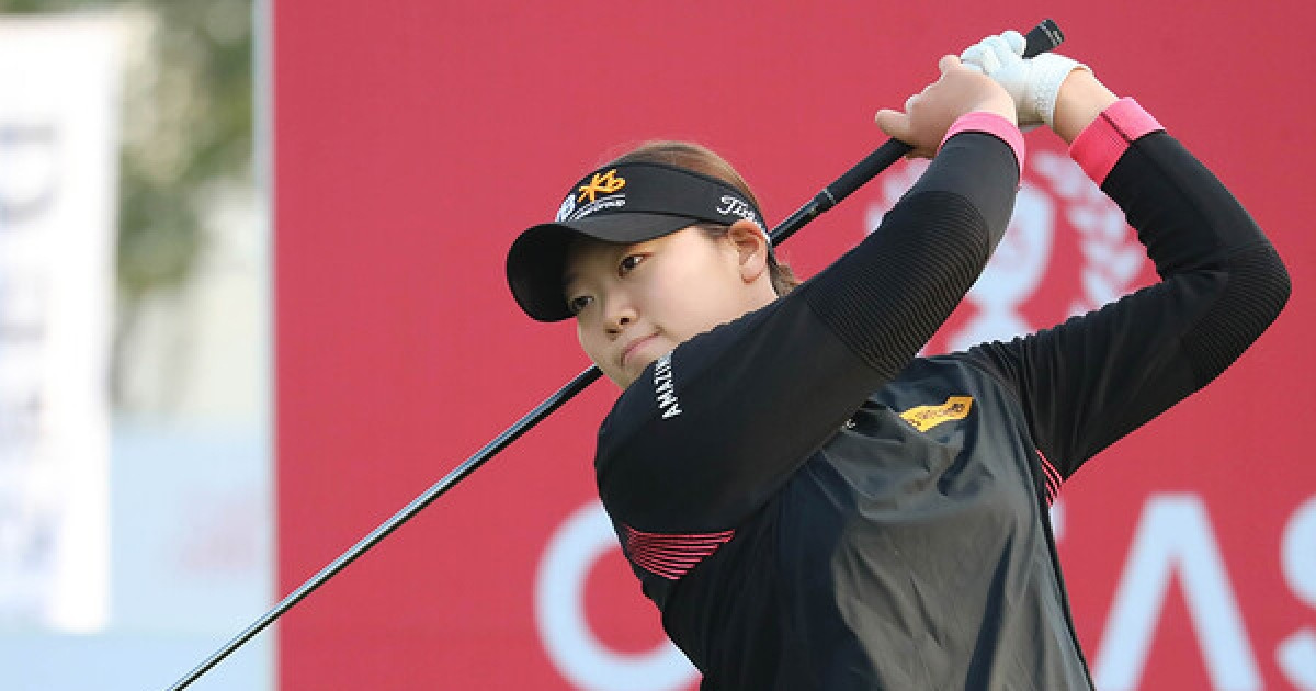 '김민별·황유민 라이벌이었던' 방신실, KLPGA 챔피언십 첫날 '5연속 버디'