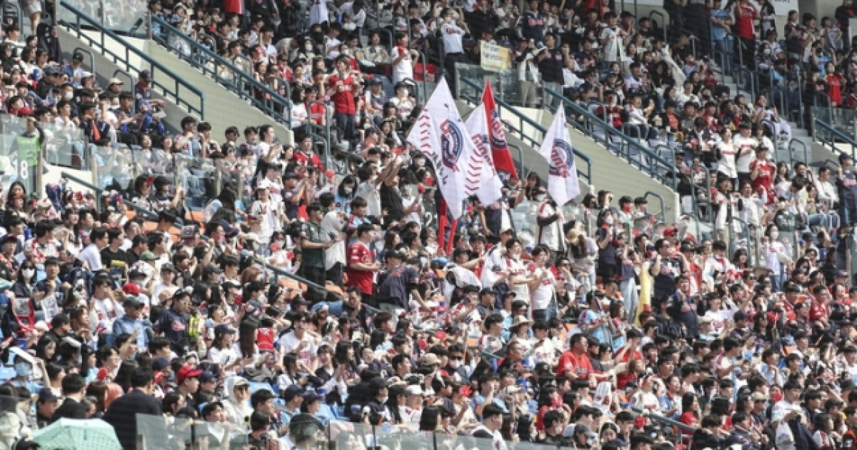 '온갖 악재에도 흥행전선 이상 무' KBO리그, 개막 101경기만에 100만 관중 돌파
