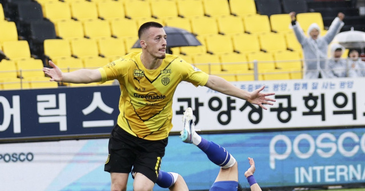 [b11 현장] 1G 1AS 플라나, "계속 기회 주신 이장관 감독님 믿음에 보답하겠다"