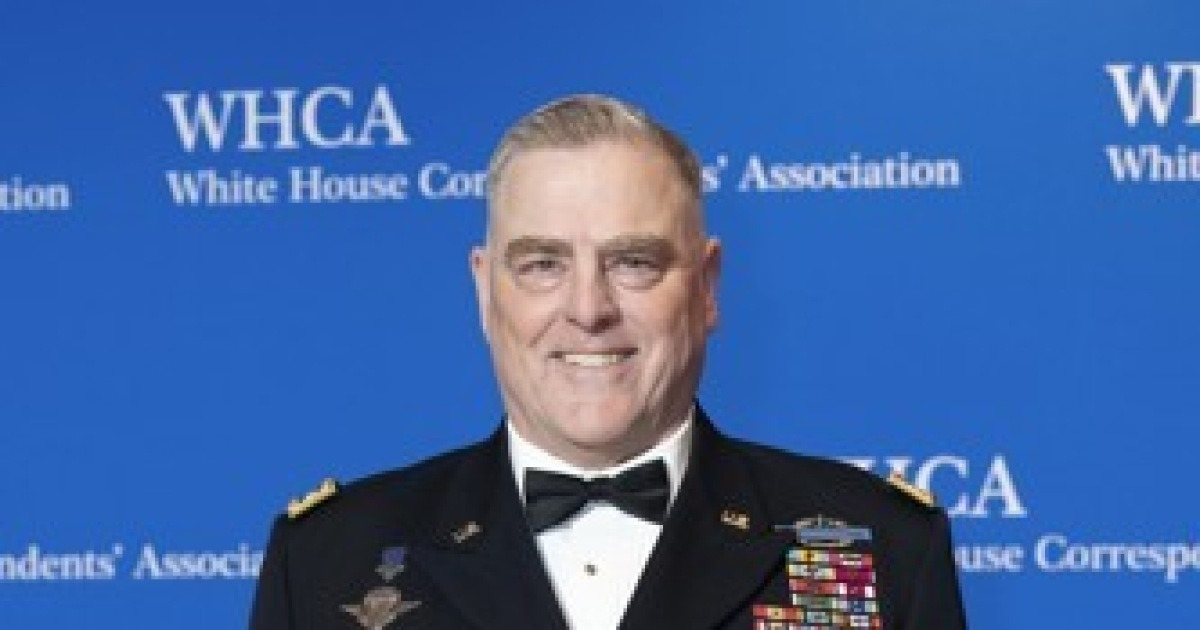 WHCA Dinner Red Carpet