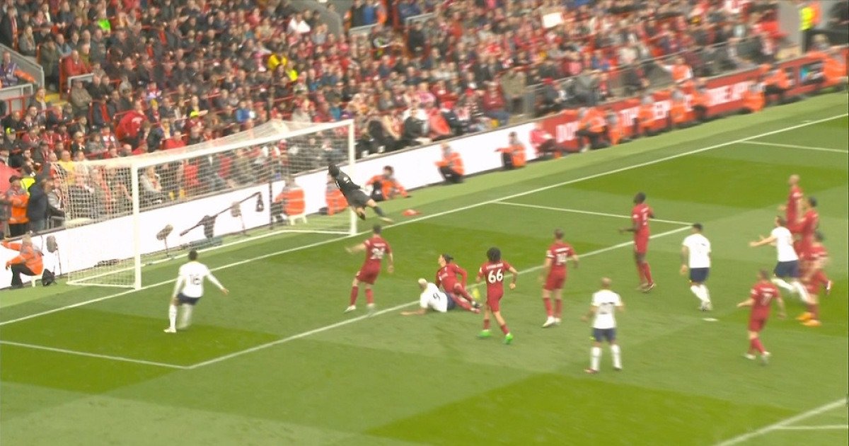 손흥민, EPL 7시즌 연속 두 자릿수 득점…팀은 아쉬운 패배