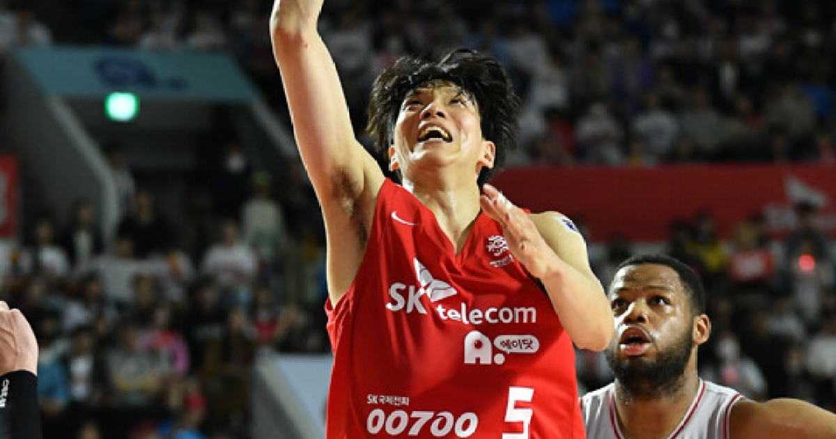 [KBL FINAL 리포트] SK 김선형이 큰 경기에서 강한 이유, 긴박한 상황에도 웃을 줄 안다