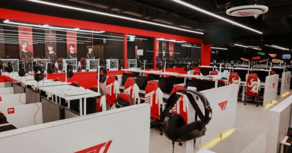 T1, 차세대 PC방 'T1 BASE CAMP' 13일 정식 오픈…다양한 고객 경험 선사