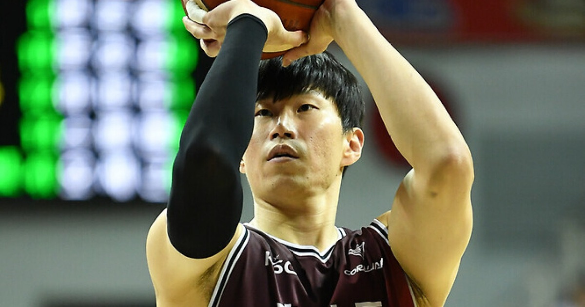 ‘3번째 PO MVP’ KGC 오세근 “바닥 찍었던···롤러코스터 같은 농구 인생”