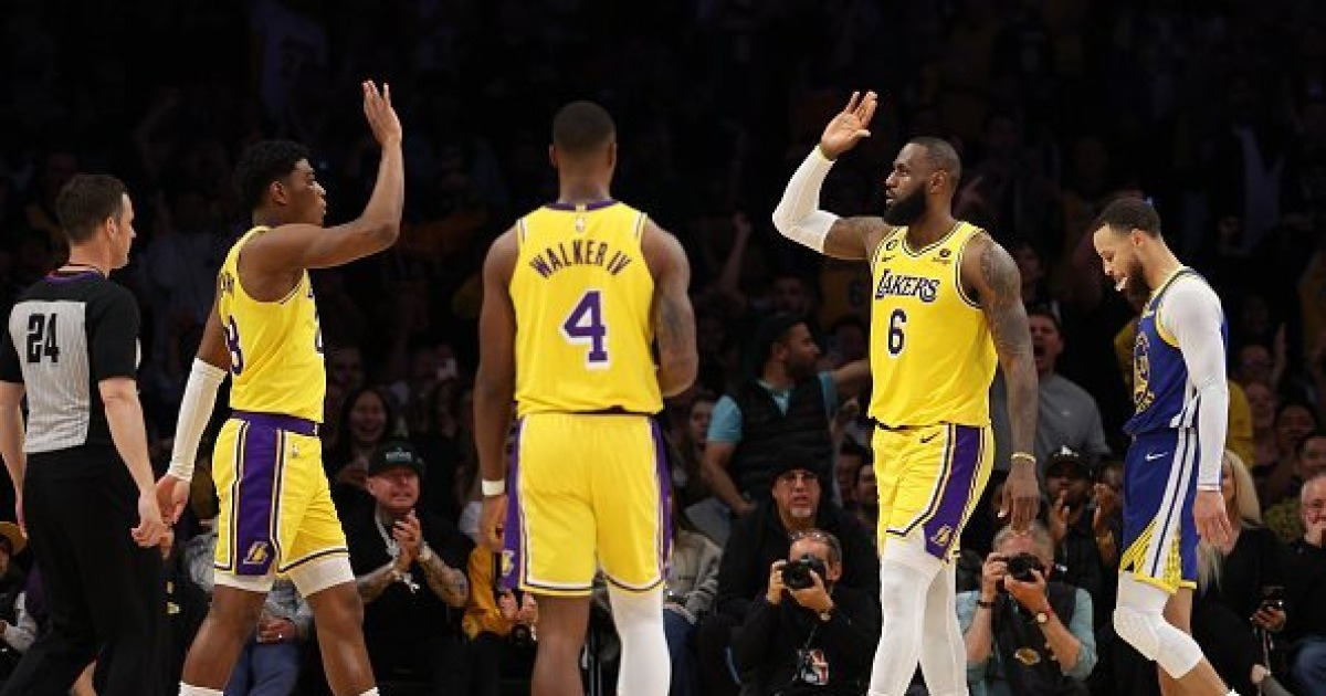 LAL, ‘커리 트리플더블’ GSW 잡고 콘퍼런스 결승 진출 ‘-1’