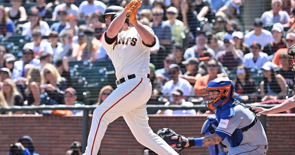 KBO 평정했던 타점기계, ML 커리어 이대로 끝나나...SF서 방출