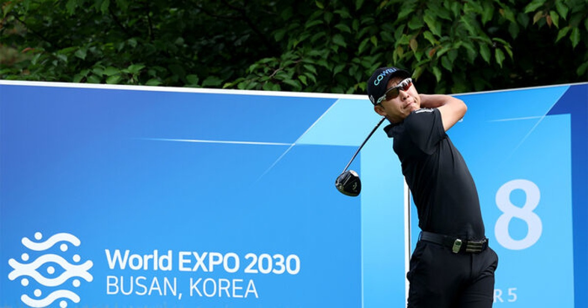 최진호, KPGA 우리금융 챔피언십 2R 단독 선두