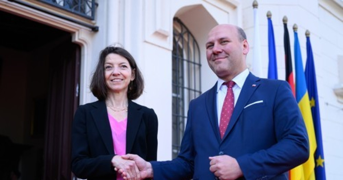 POLAND WEIMAR TRIANGLE MEETING