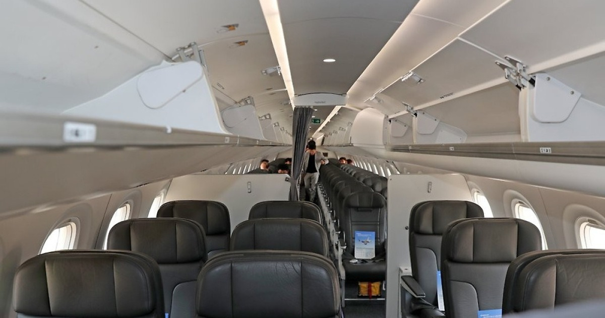 엠브레어 제트여객기 'E190-E2' 내부