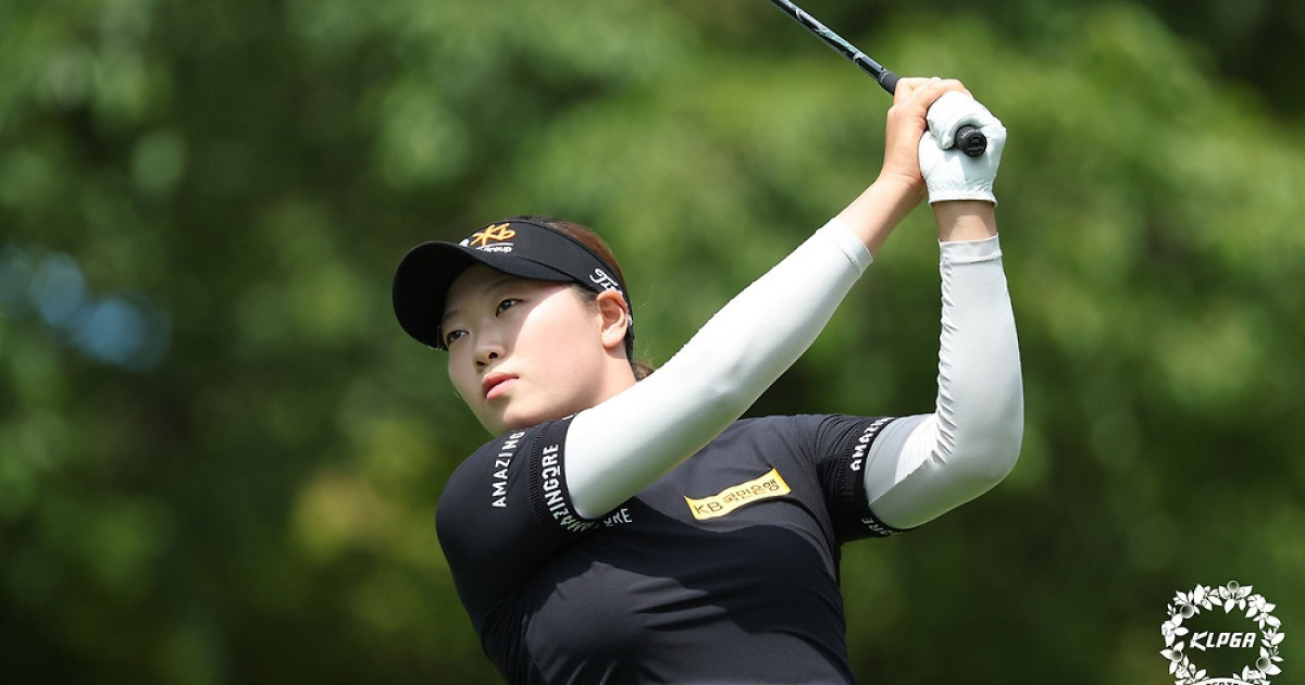 장타 스타 방신실, KLPGA 매치플레이 첫 경기 승리