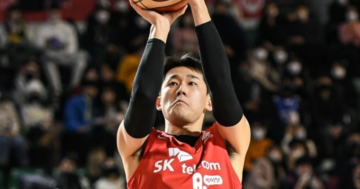 18년 전 KT&G 유소년의 꿈, 이제는 현실로…‘3년 4억원’ KGC맨 최성원 “집으로 돌아온 기분” [KBL FA]