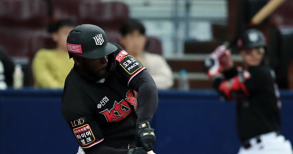 '5월 타율 0.152' KT 알포드, 시즌 첫 6번 타순…"편하게 쳐주길"