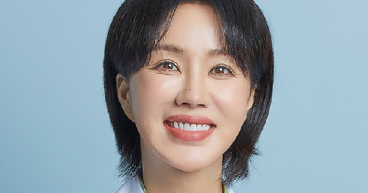 엄정화 ‘유퀴즈 출격…절친 유재석과 수다 한판[공식]