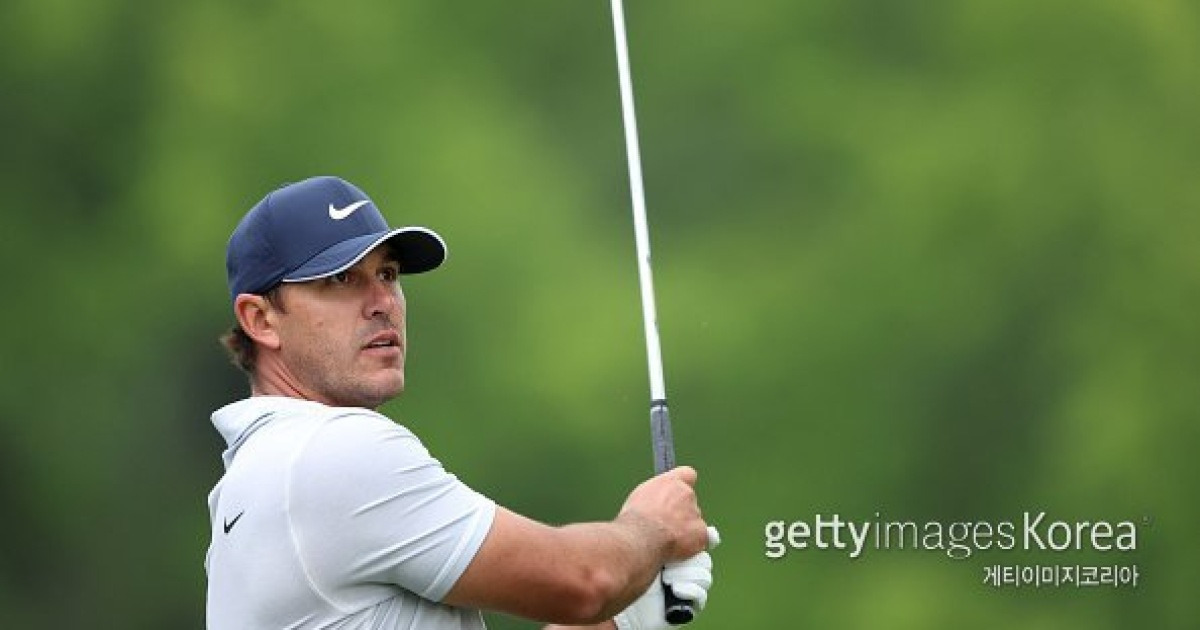 ‘메이저 사냥꾼’ 켑카, PGA 챔피언십 3R 단독 선두 도약