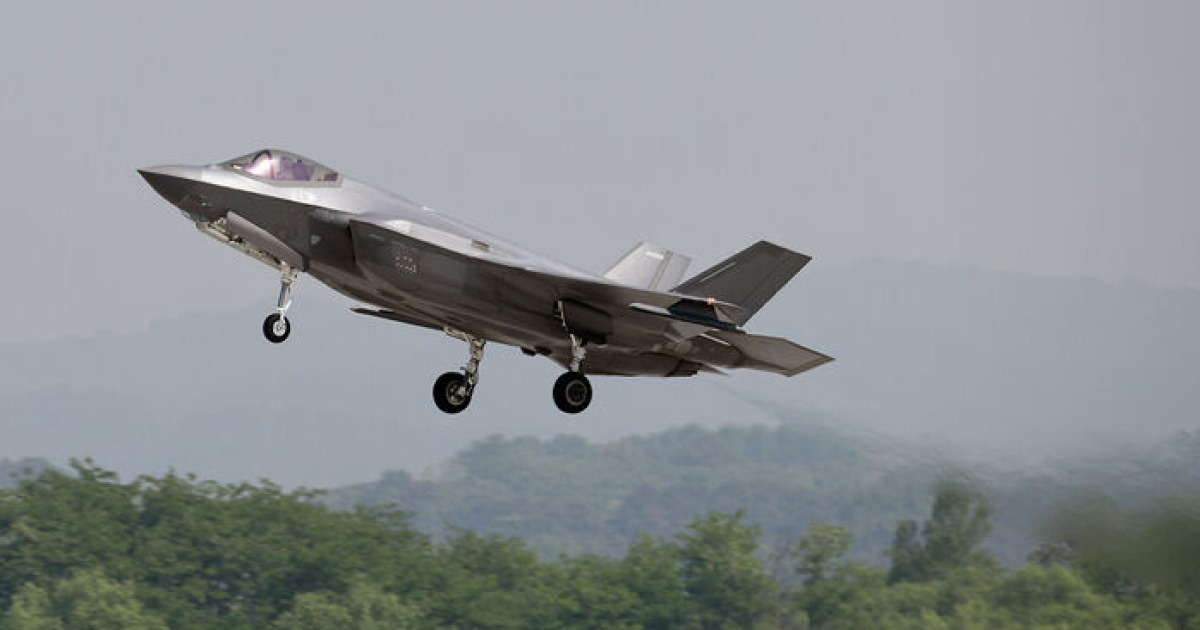 '독수리 충돌' F-35A 1천억 원 넘는데…폐기도 검토