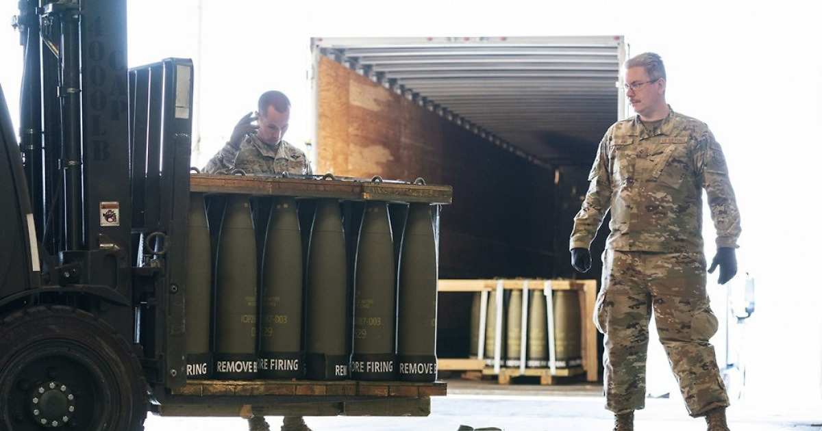 WSJ "한국, 우크라 위해 포탄 이송…미국이 받아서 전달"
