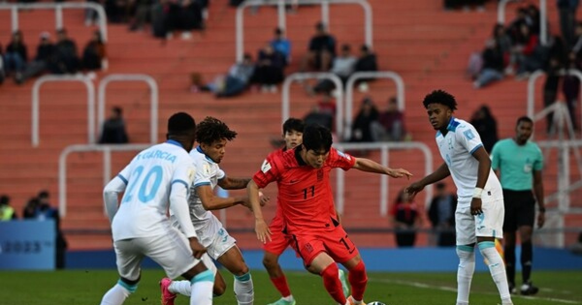 한국 U-20, '10명' 온두라스에 2-2 무승부... 3차전 비겨도 16강[U-20 WC]