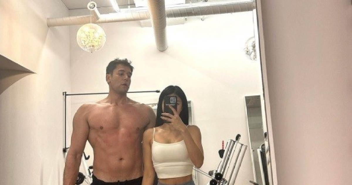 피지컬 커플 줄리엔강♥제이제이 운동 후 다정하게 찰칵