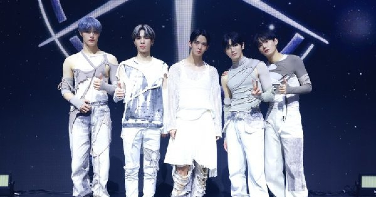 CIX “9개월만의 컴백, 월드투어로 미리 대형 스포”