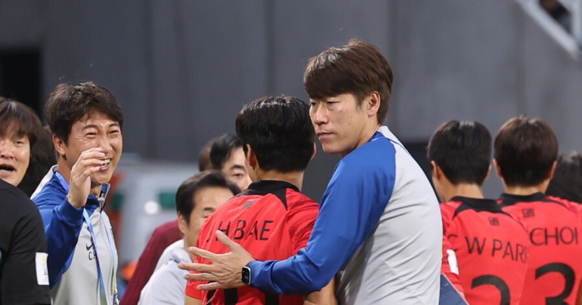 [SPO ISSUE]"잠재력을 믿어", 김은중 감독 독려+선수들 믿음='스타 탄생'