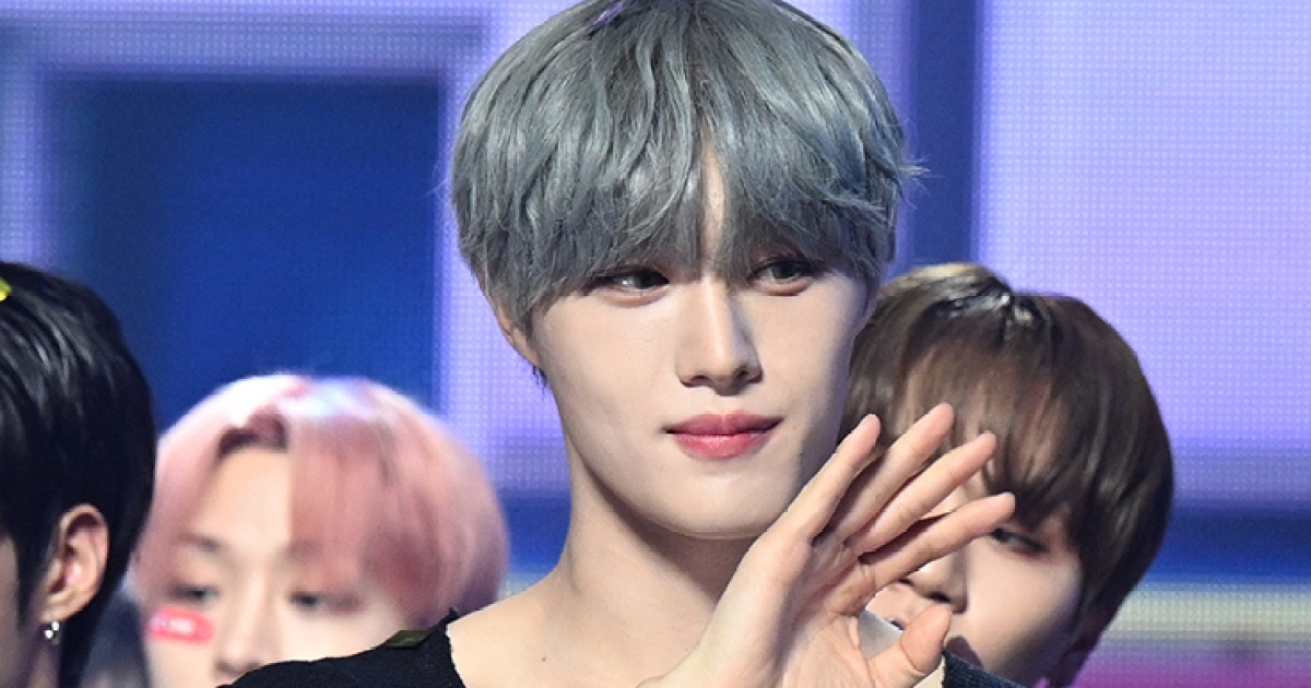 CIX 현석, 귀공자의 인사 [포토엔HD]