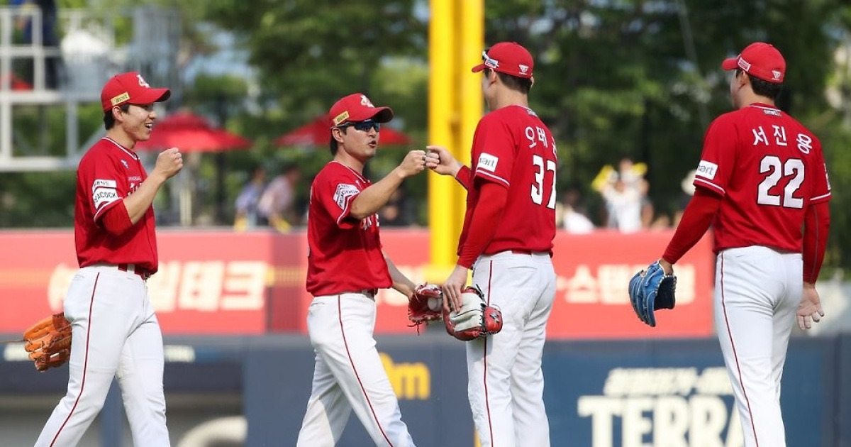 SSG, KIA와의 주중 3연전 모두 '한 점 차 승리'