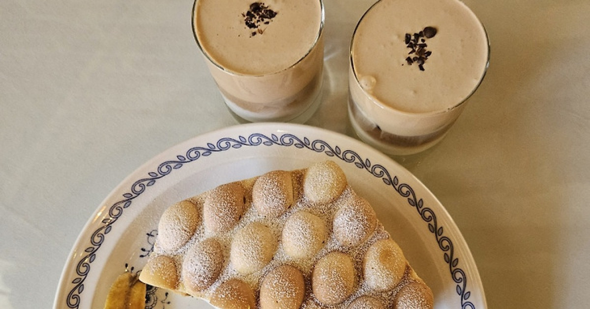 [Well-curated] Hong Kong waffles, Tom Cruise films and tomb guardians