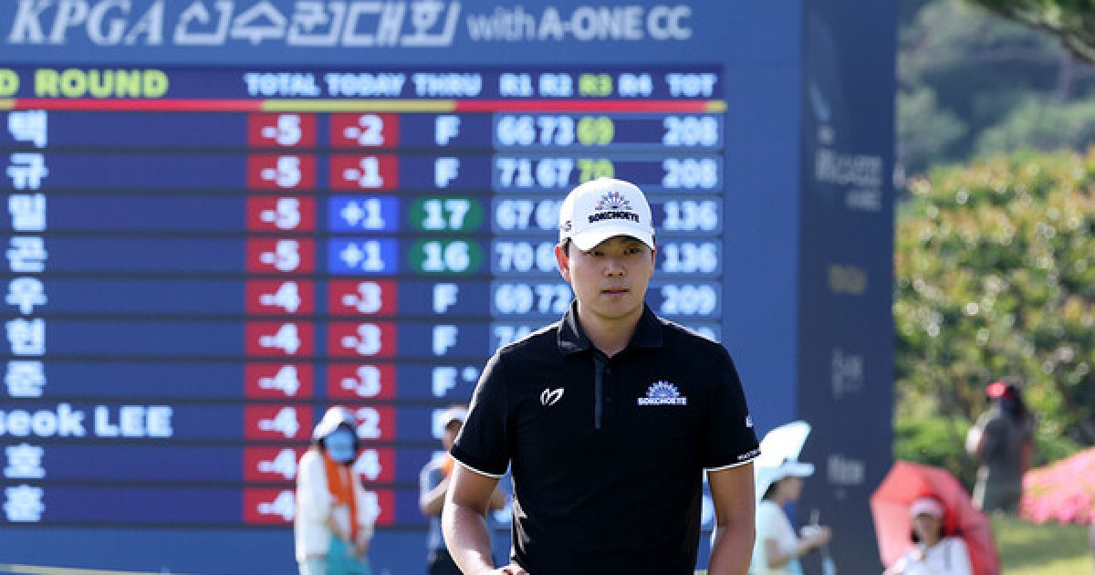 '올해 준우승 2번' 이정환, KPGA선수권대회 3R 단독 1위로 '우승 재도전'