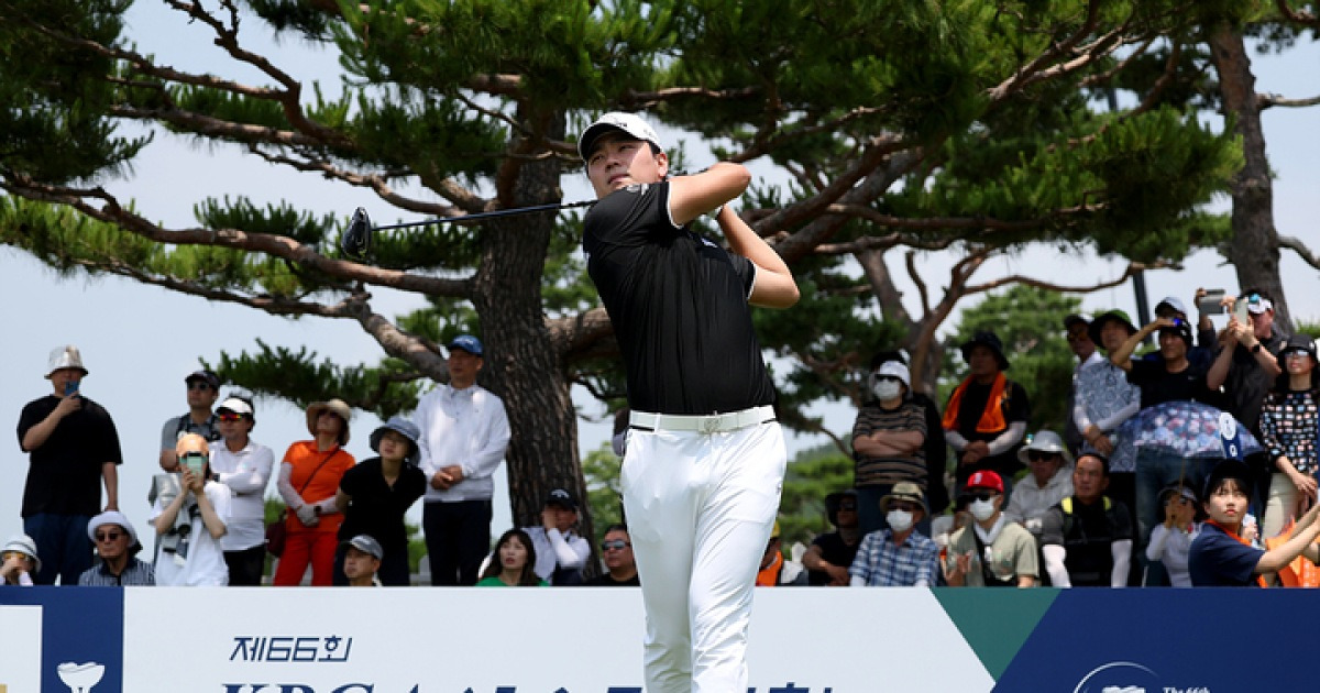 준우승만 2번 이정환, 이번엔 우승?…KPGA선수권 3R 선두