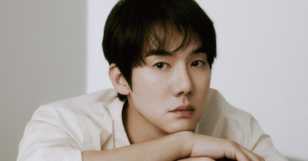 유연석, 데뷔 20주년 팬미팅 개최…1분만 전석 매진