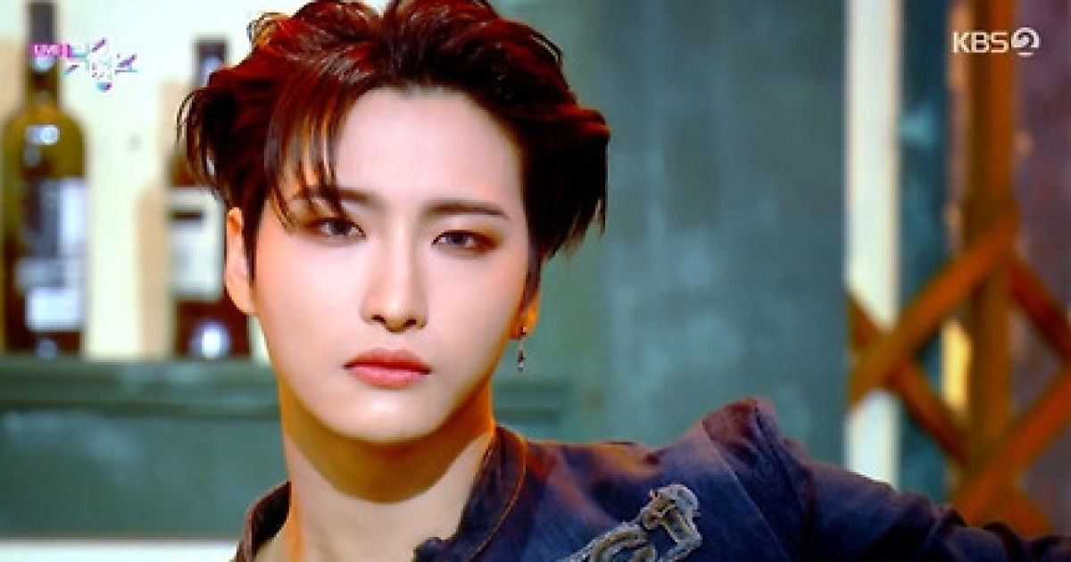 '뮤뱅' 스트레이 키즈, NCT 태용 제치고 '1위'..에이티즈 컴백[★밤TView]