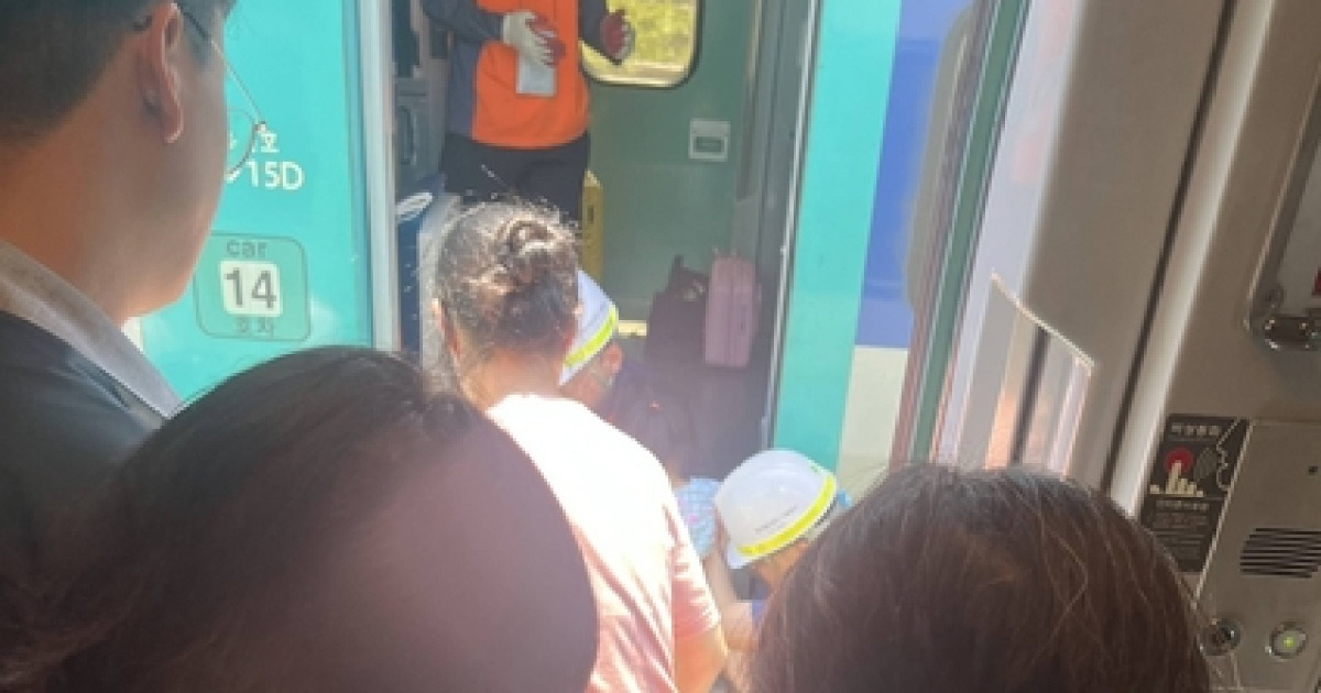 전기공급 장애에 KTX 등 최대 202분 지연…주말여행객 등 불편(종합2보)