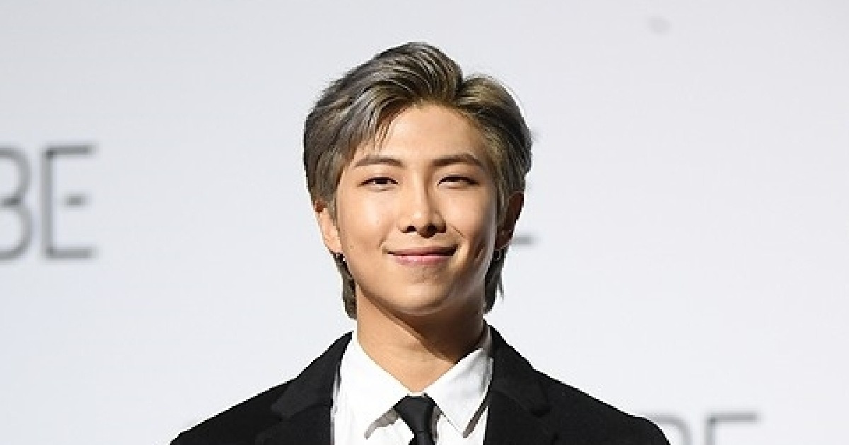 BTS 뷔·정국, ‘김남준입니다’ 깜짝 등장 “RM 형 폼 미쳤다”[MK★현장]