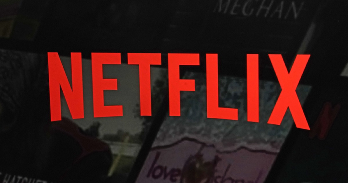 이젠 ‘MZ 전유물’ 아니야···OTT에 빠진 중장년층 연 60%↑