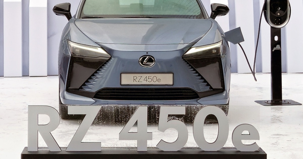 렉서스, 전기차 RZ450e 국내 출시… 8480만원부터