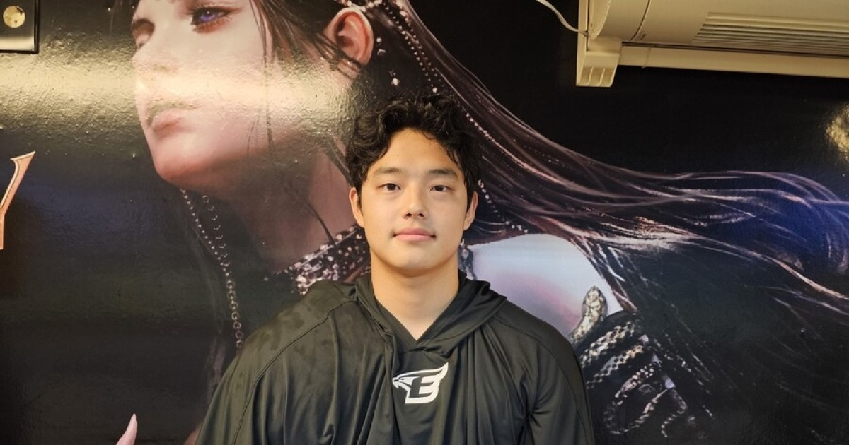 '158km+8이닝 7K 무실점' 문동주, 90구로 완수한 이날 '유일한 계획' [인터뷰]