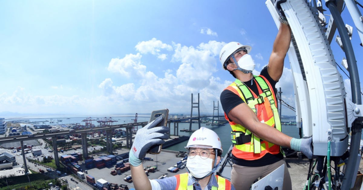 LGU+, 전국서 100㎒폭 5G 가동…SKT·KT, 삼성 ‘64TR’로 맞대응