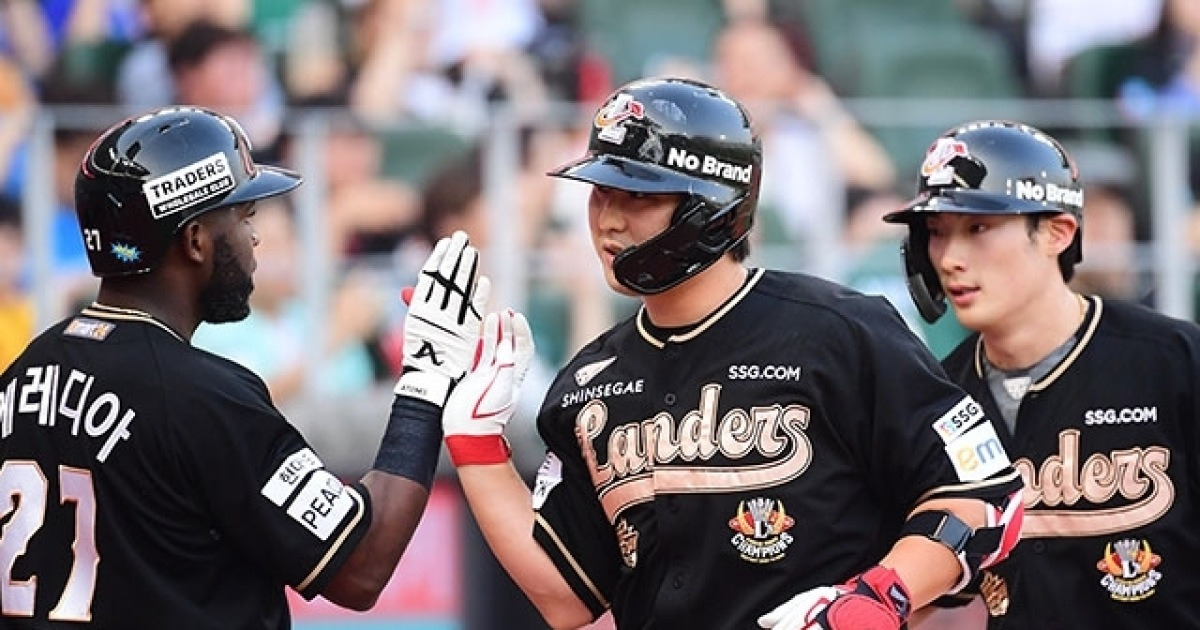 ‘미리보는 KS’ SSG와 LG, 1위 놓고 오늘부터 격돌