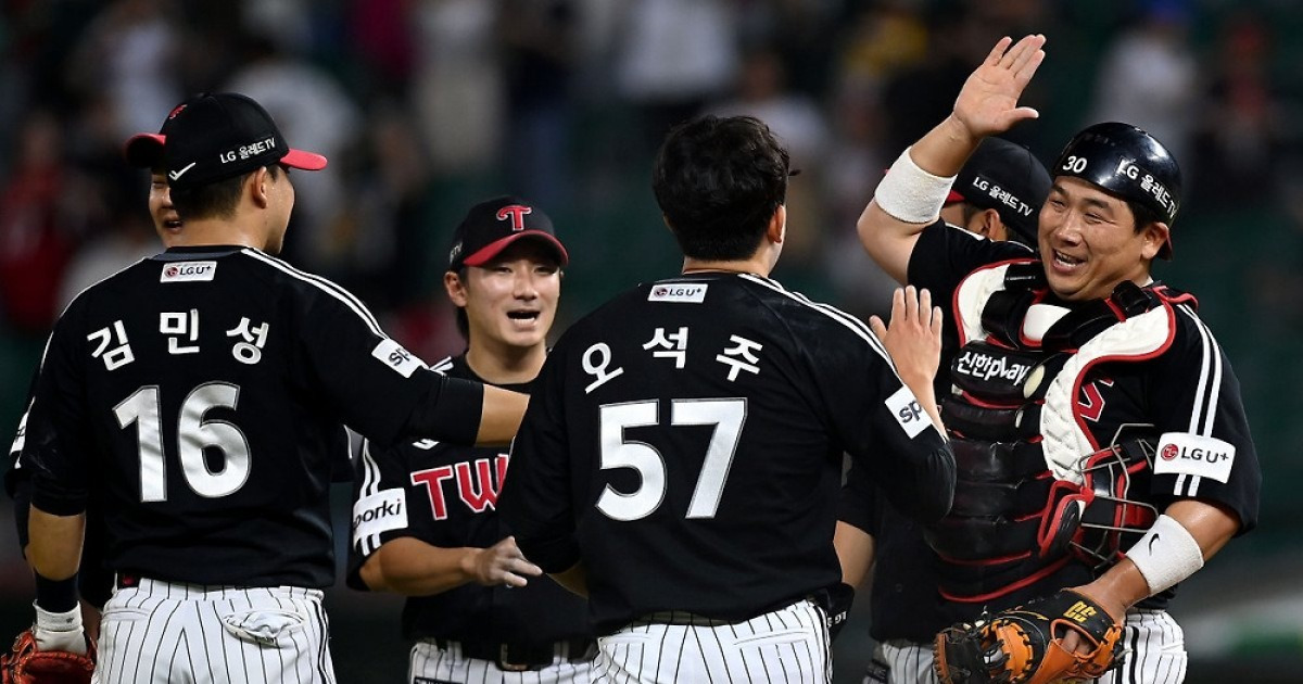 LG, SSG를 상대로 14-0 대승! [포토]