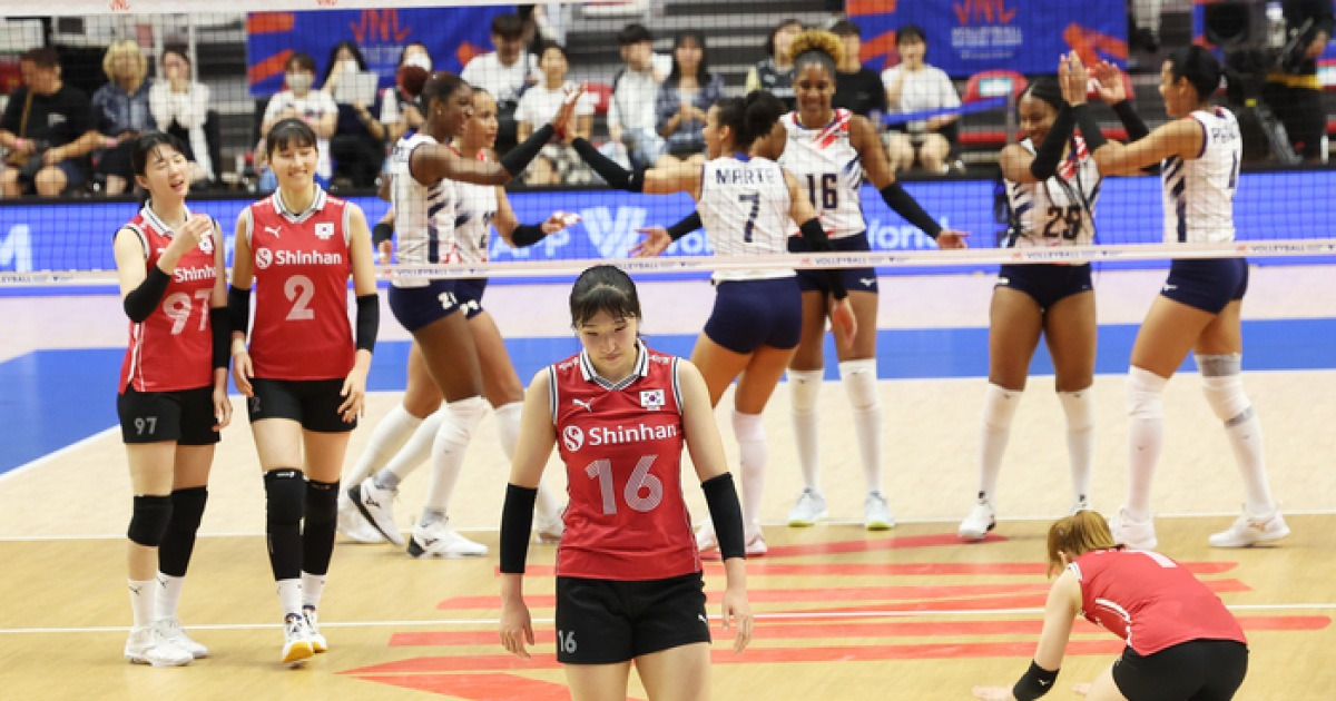 돌파구 안보이는 VNL 25연패 수렁, 이다현 “한국팬들 앞에서 무기력하게 져 마음 아프다”