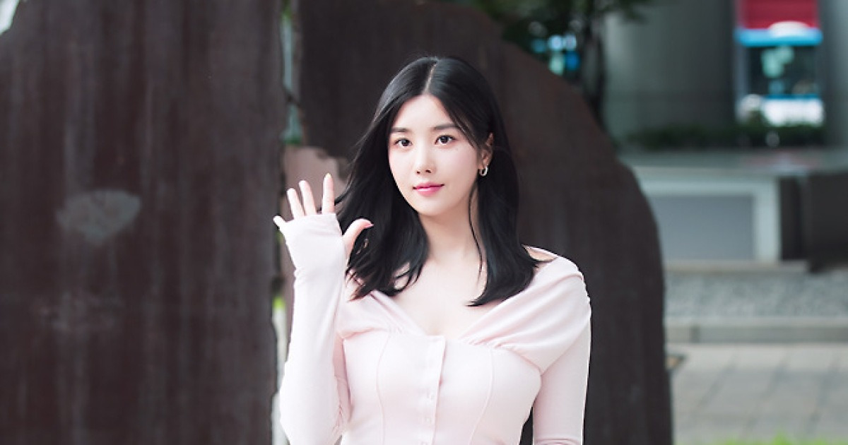 [bnt포토] '제가 바로 17대 '영스트리트' DJ 권은비예요'